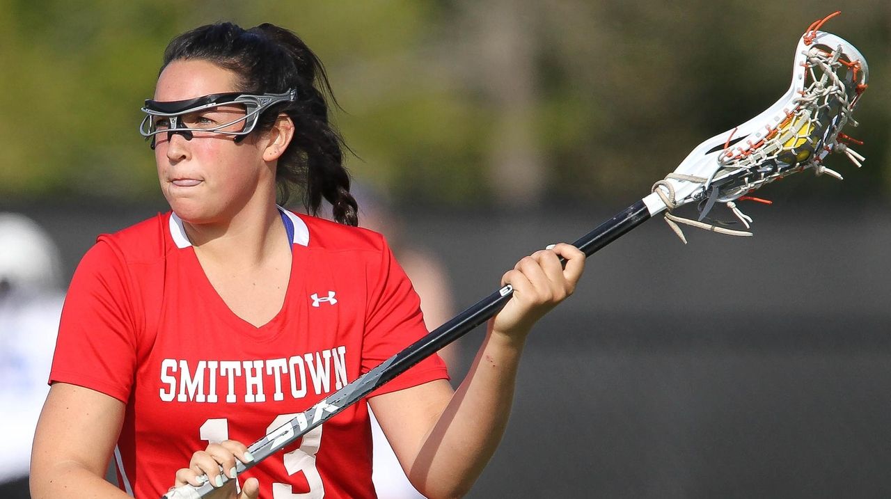 Shannon Kavanagh helps Smithtown East win big in finale - Newsday