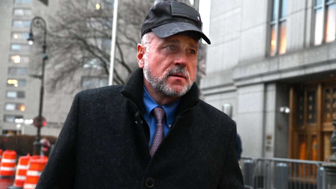 Ex-SBA president Ed Mullins pleads guilty to defrauding the police ...