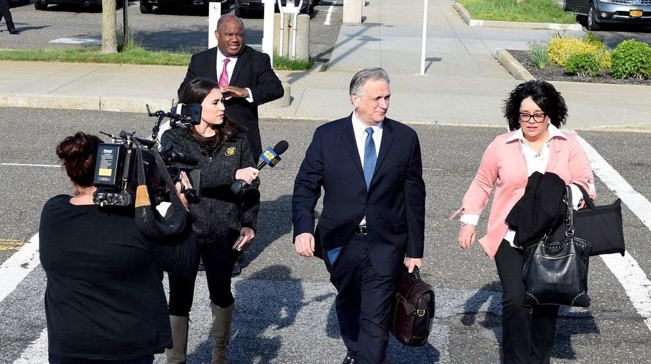 Jurors in Mangano-Venditto trial say they need ‘further instruction ...