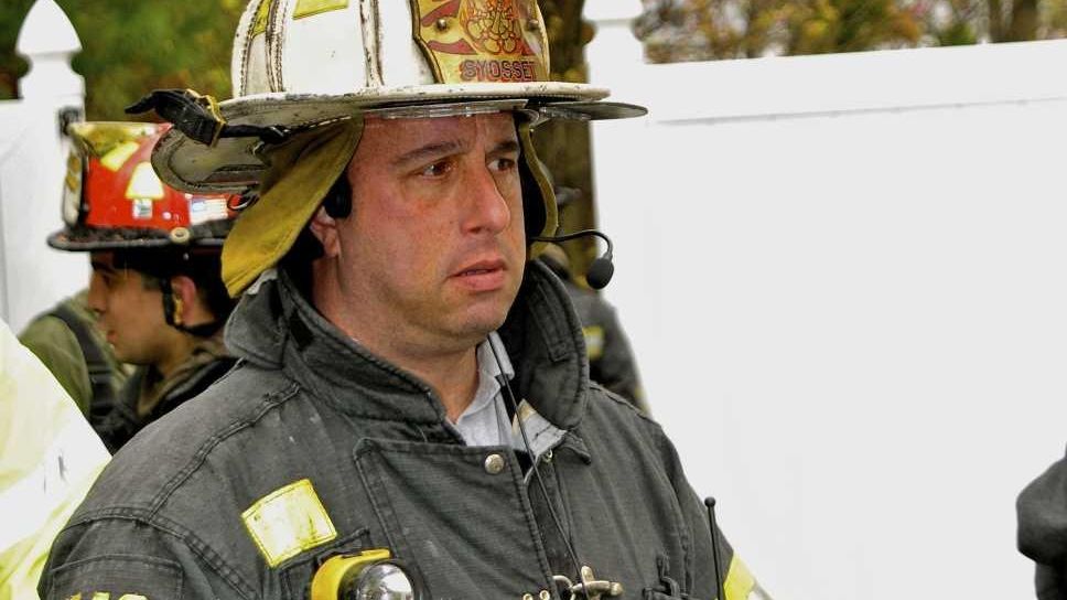 Familiar duty for new Syosset fire chief - Newsday