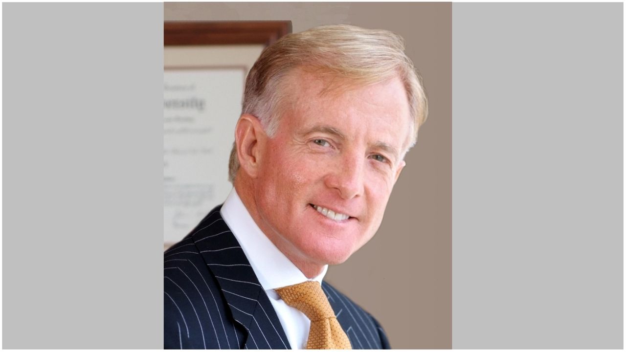 Democrat William Brewer defends NRA in crucial NY lawsuit - Newsday