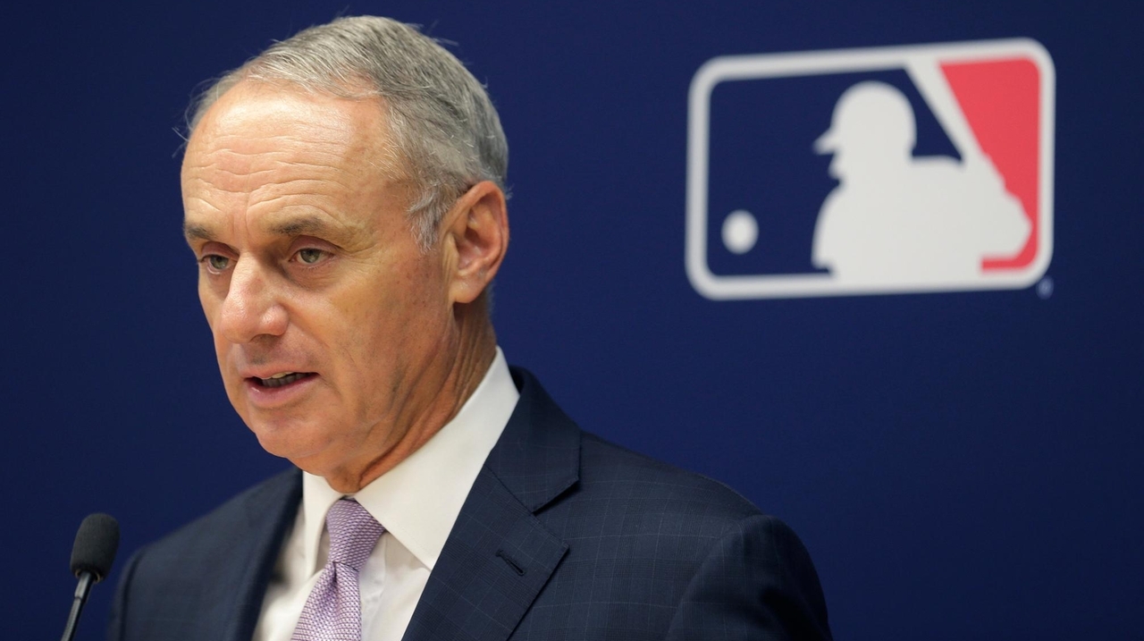 Possible difference in the baseball a bitter pill for pitchers - Newsday