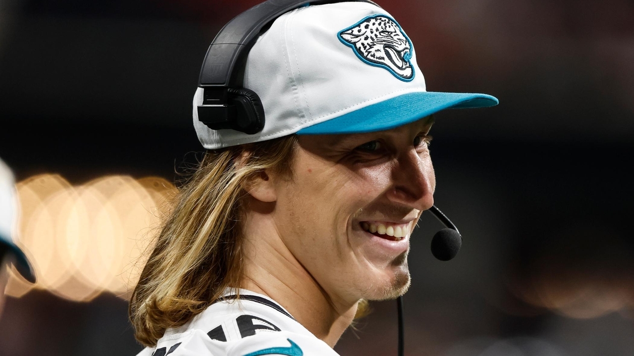 Lawrence throws 2 TD passes against outmanned Falcons, Jaguars romp 31 ...