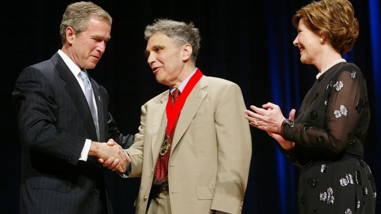 Psychiatrist Robert Coles, Pulitzer Prize-winning author who championed ...