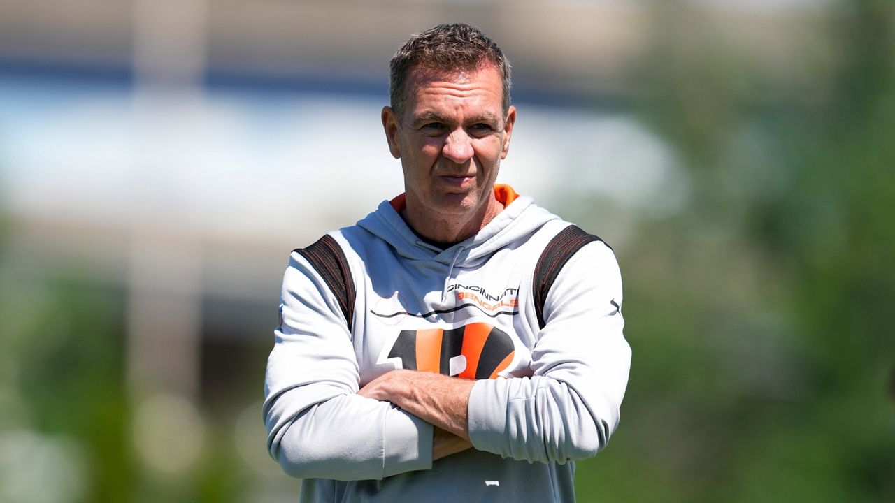 Lou Anarumo hoping to make most of fresh start as Colts defensive ...