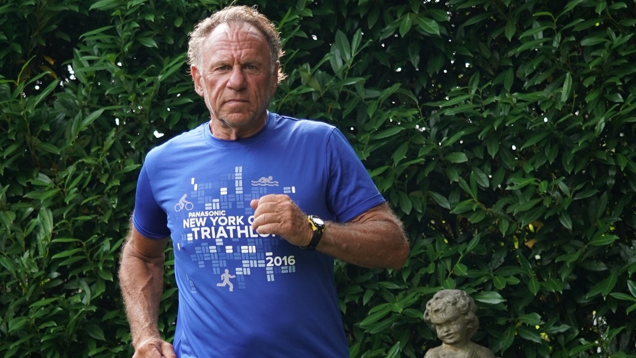 Meet Hewlett's Steven Greenberg, the 75-year-old triathlete - Newsday