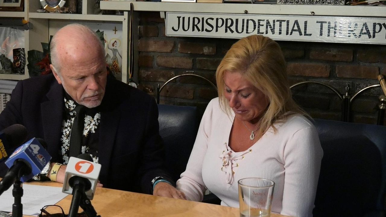 Ex-girlfriend sues Long Island Ducks, manager Wally Backman in abuse ...