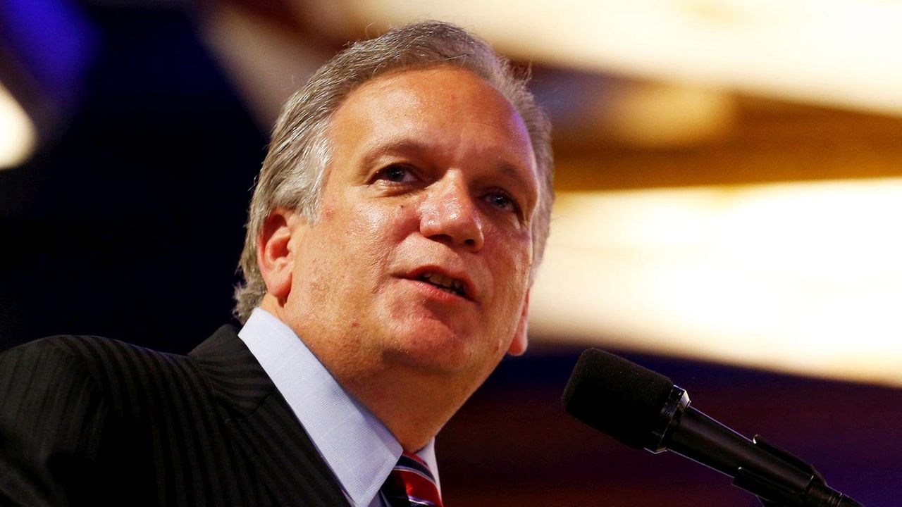 Nassau Executive Edward Mangano settles for limited contract reforms ...