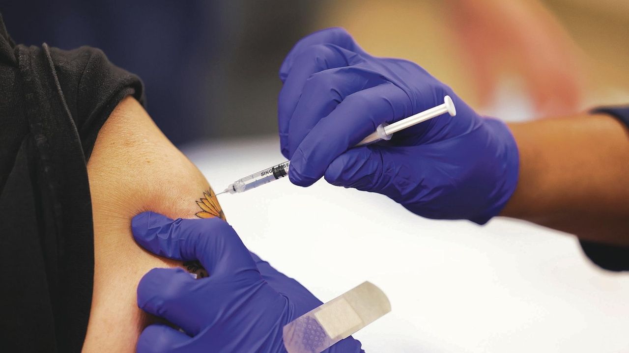 People over 65 or with certain medical conditions can get second COVID ...