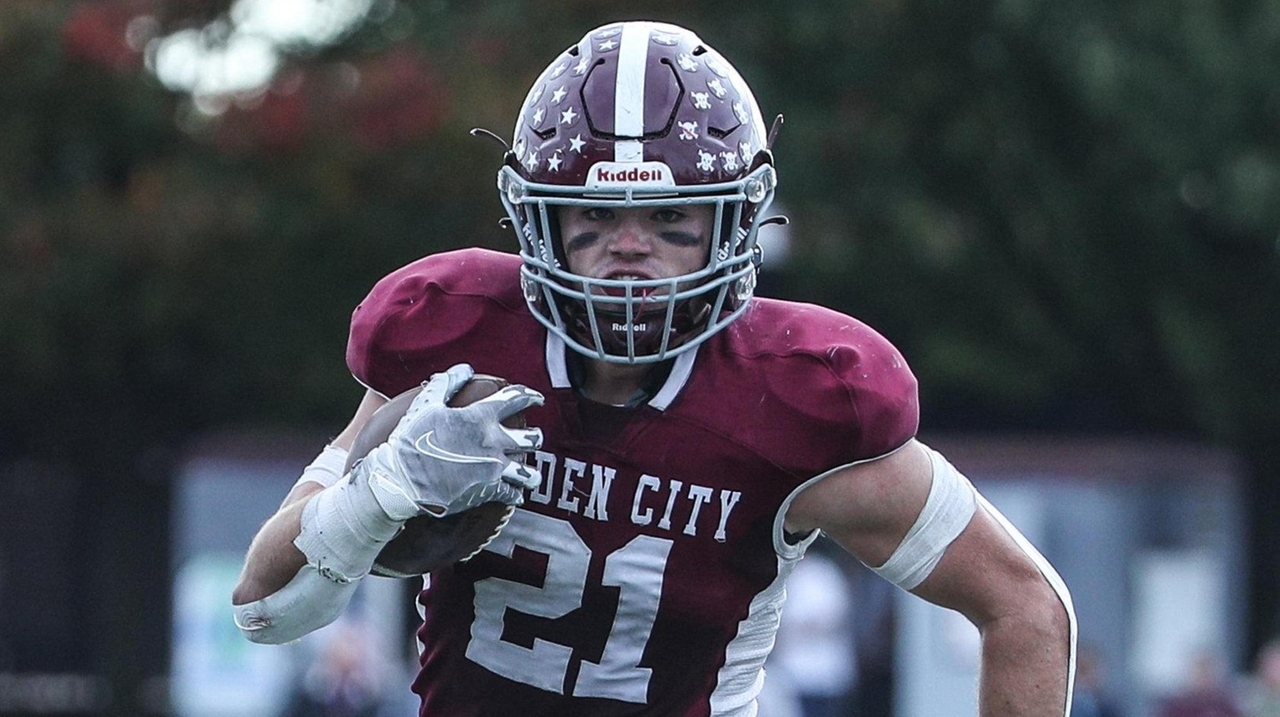Garden City's Jack Cascadden wins Thorp Award - Newsday