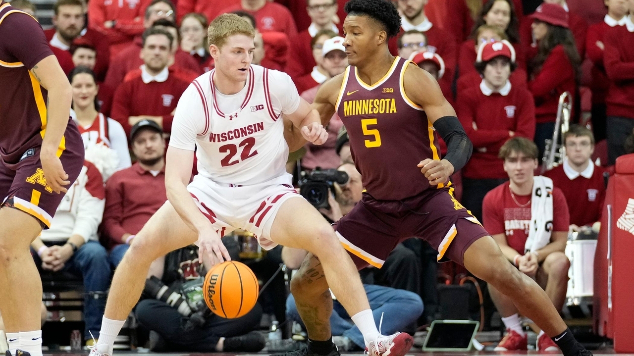 Steven Crowl scores 18, John Tonje adds 16; Wisconsin beats Minnesota ...
