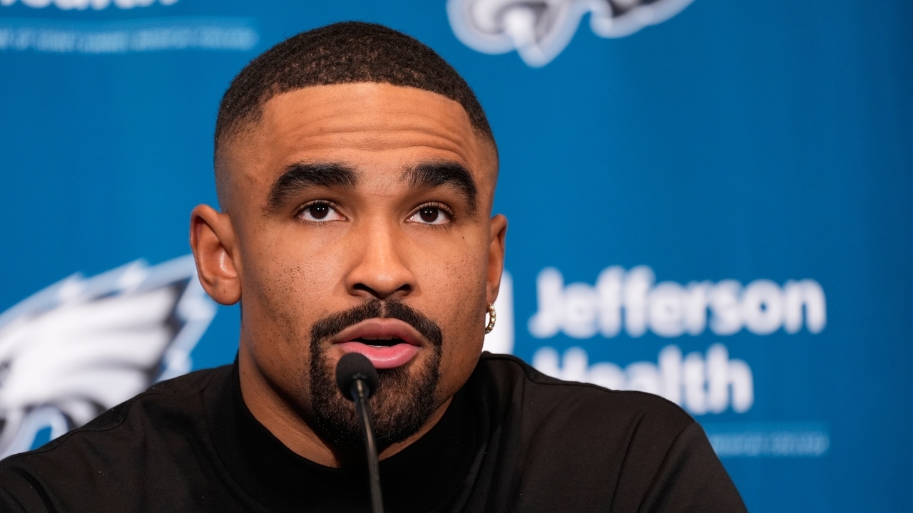 Jalen Hurts avoids endorsing offensive coordinator Kevin Patullo after ...