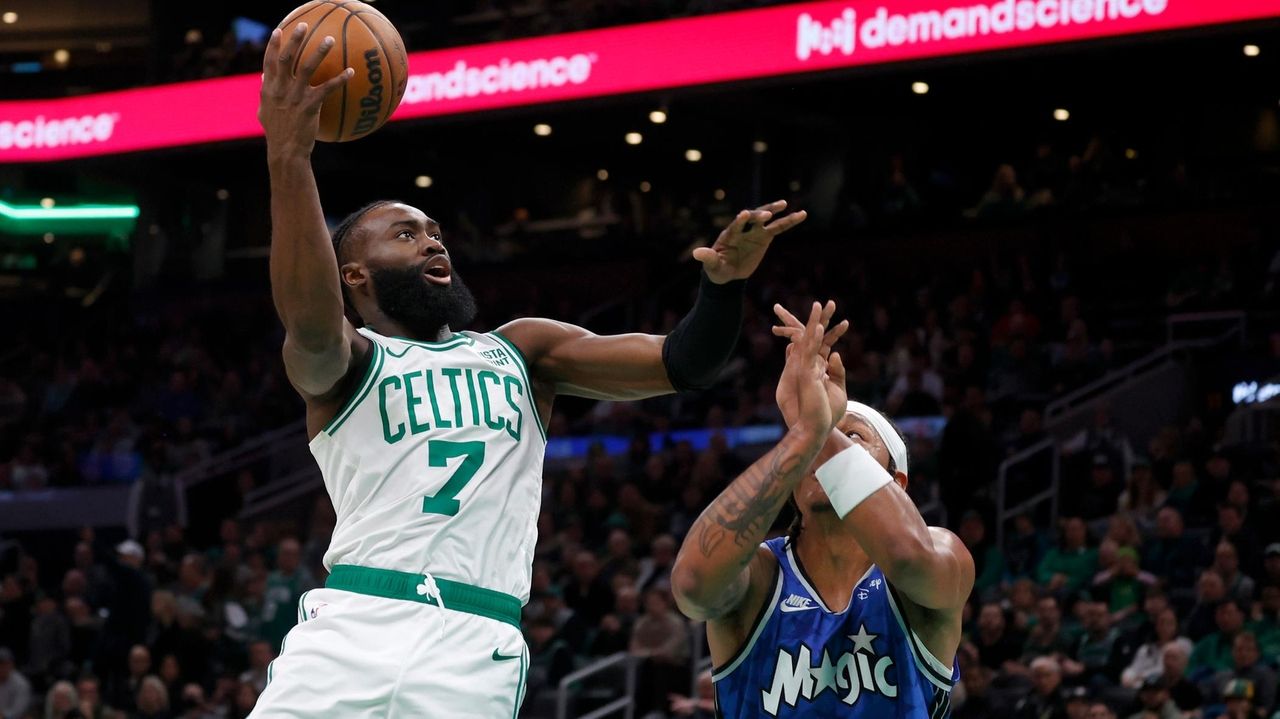 Jaylen Brown's big 4th quarter carries Celtics to 114-97 win over Magic for 14-0 start at home ...