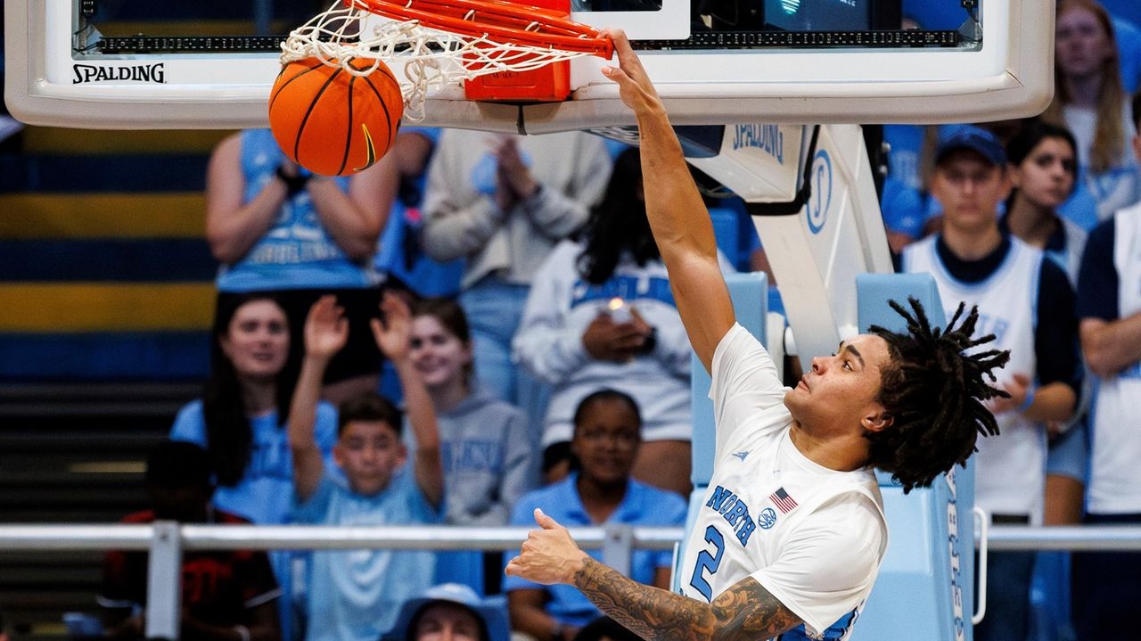 Schools are snatching up transfers in college hoops. That means fewer ...