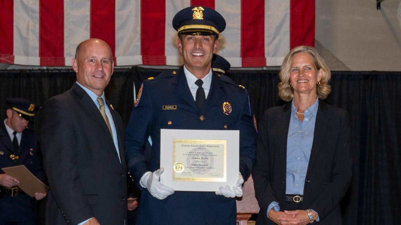 Nassau's highest-ranking Hispanic cop mixes guidance, leadership - Newsday
