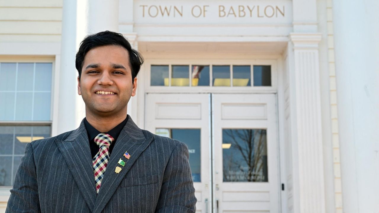 Syed Muhammad Hashmi, 17, finds his place on the Babylon Town Board ...