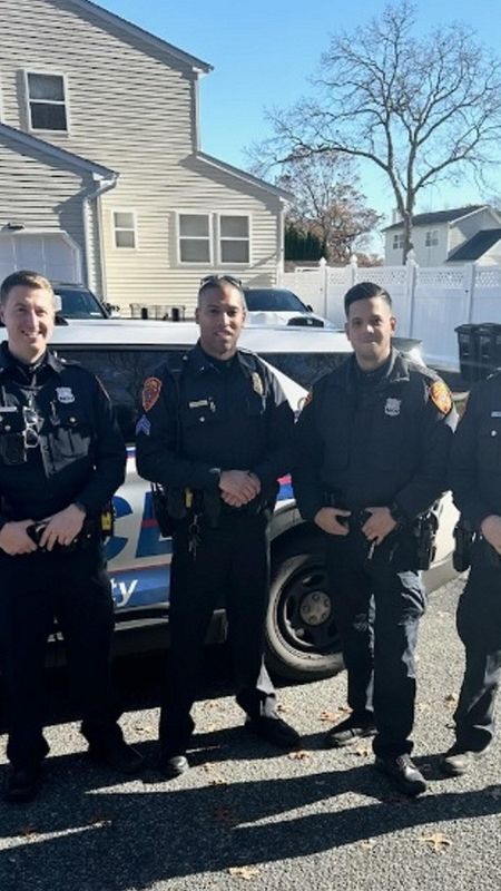 Suffolk police sergeant helps deliver baby (again) - Newsday
