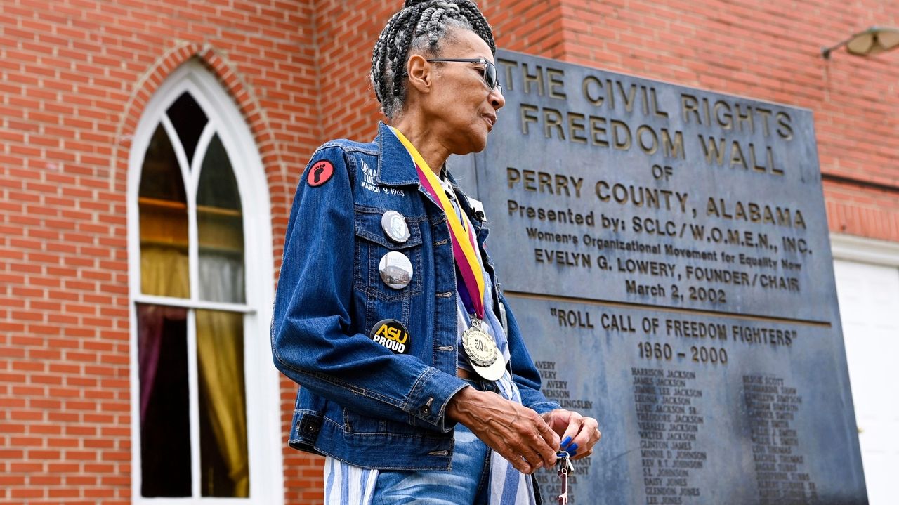 Voting rights marcher recalls being clubbed, hearing fatal gunshot ...