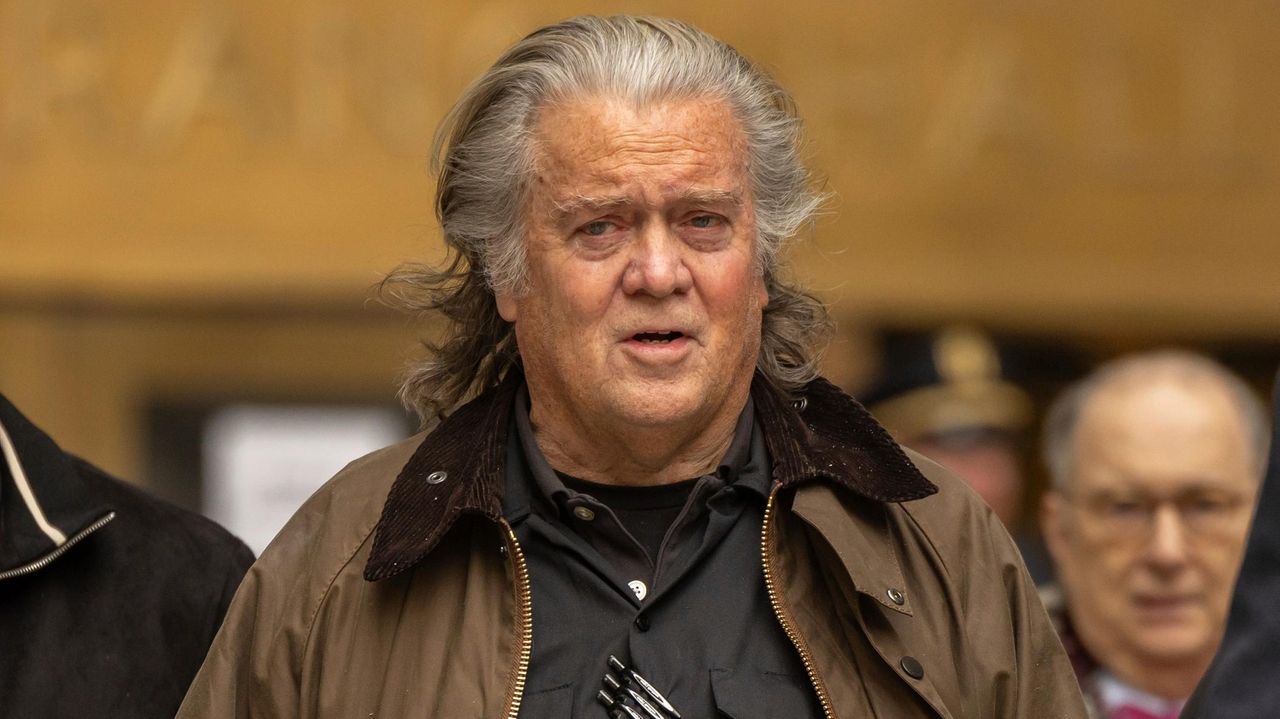 Trump ally Steve Bannon pleads guilty and avoids jail time in border ...