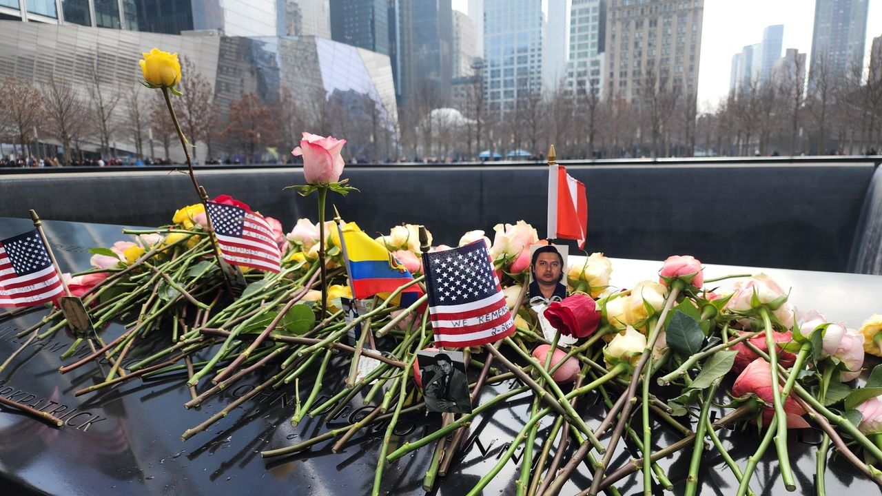 Victims remembered on 30th anniversary of WTC bombing - Newsday