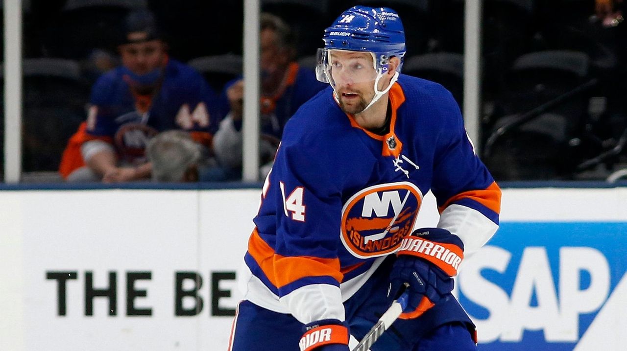 Travis Zajac made the most of his ice time in Game 6 for the Islanders ...