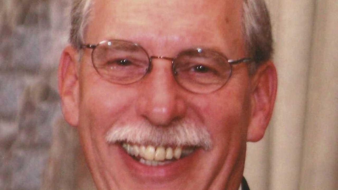 Dave Sumner, retired Long Island Rail Road executive, dies at 66 - Newsday