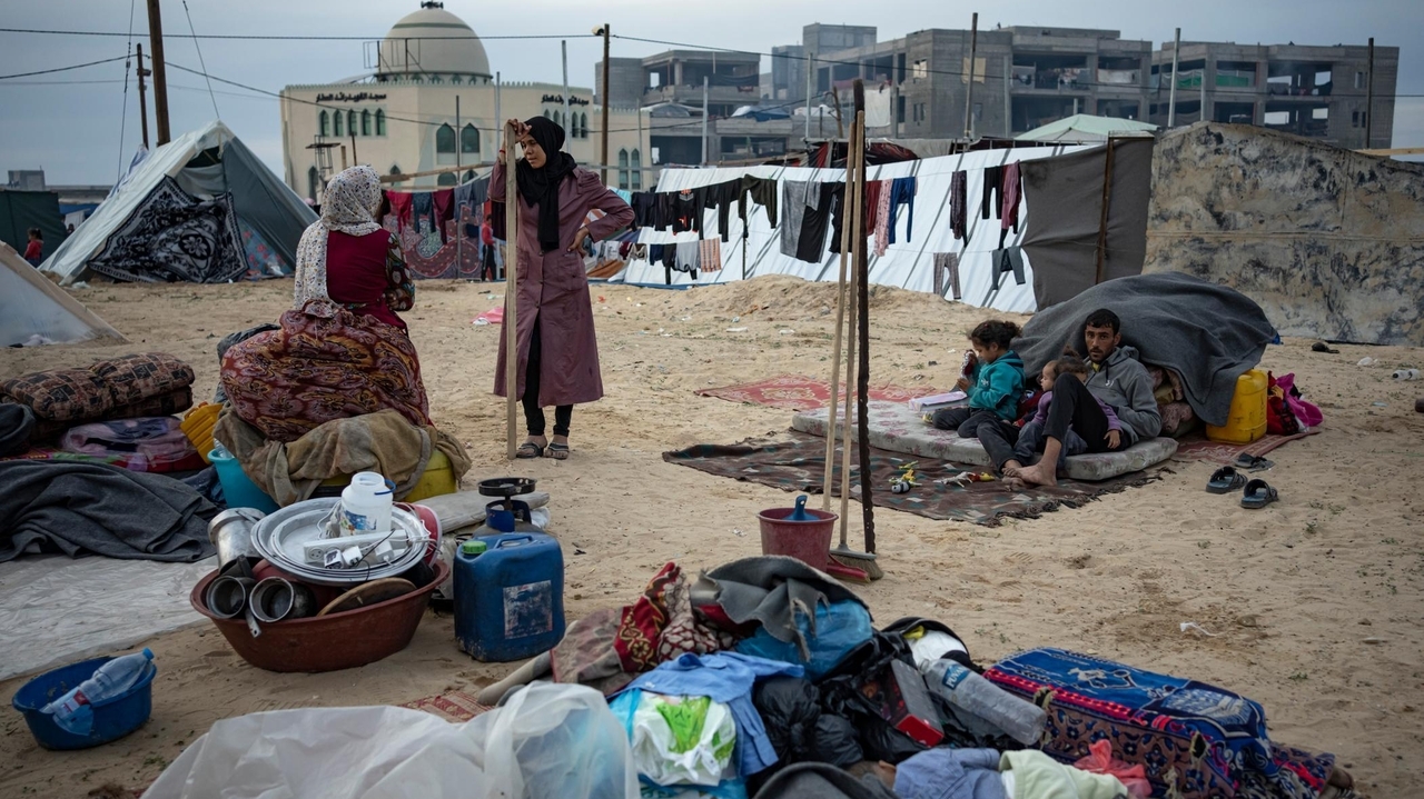 Israel designates a safe zone in Gaza. Palestinians and aid groups say ...