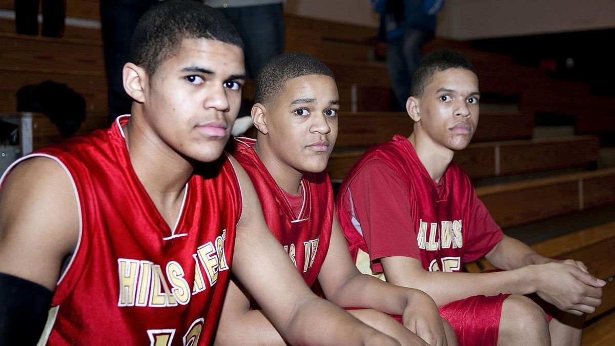 Brotherly love spurs Hills West boys' victory - Newsday