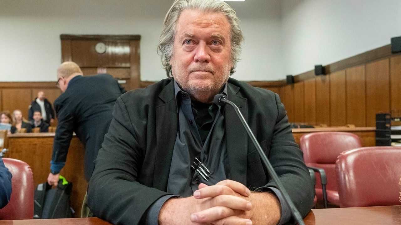 Appeals court panel refuses to delay Trump ally Steve Bannon's 4-month ...