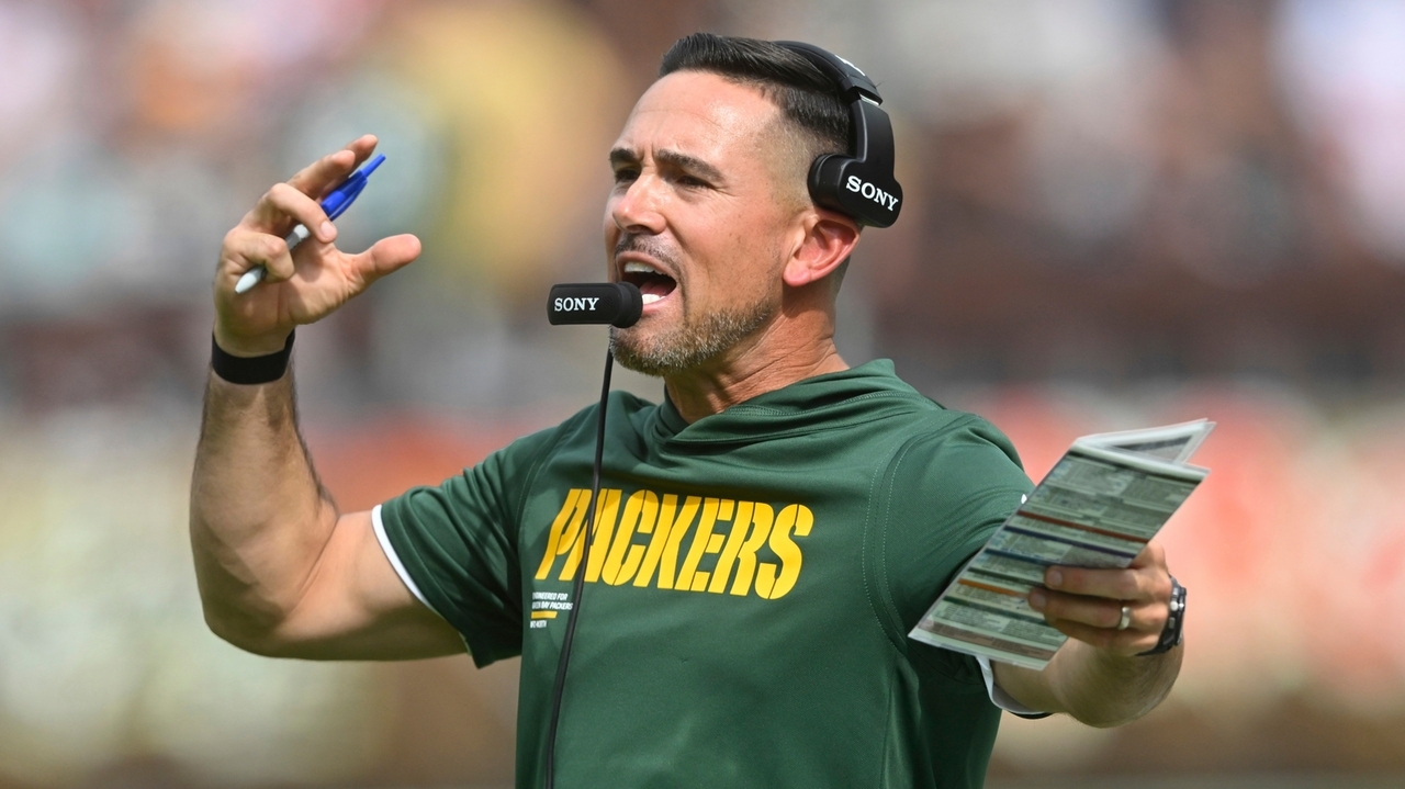 Amid the chaos during NFL games, coaches aim to maintain calm inside ...