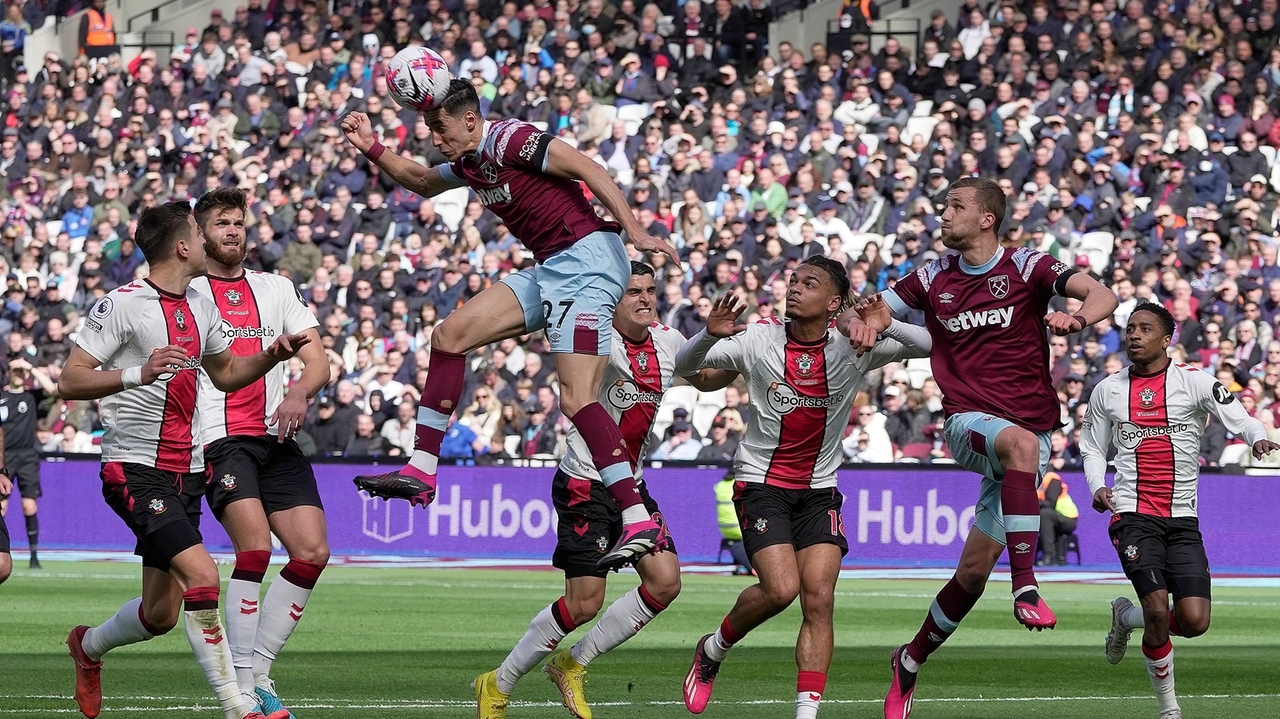 West Ham beats last-place Saints, out of EPL relegation zone - Newsday