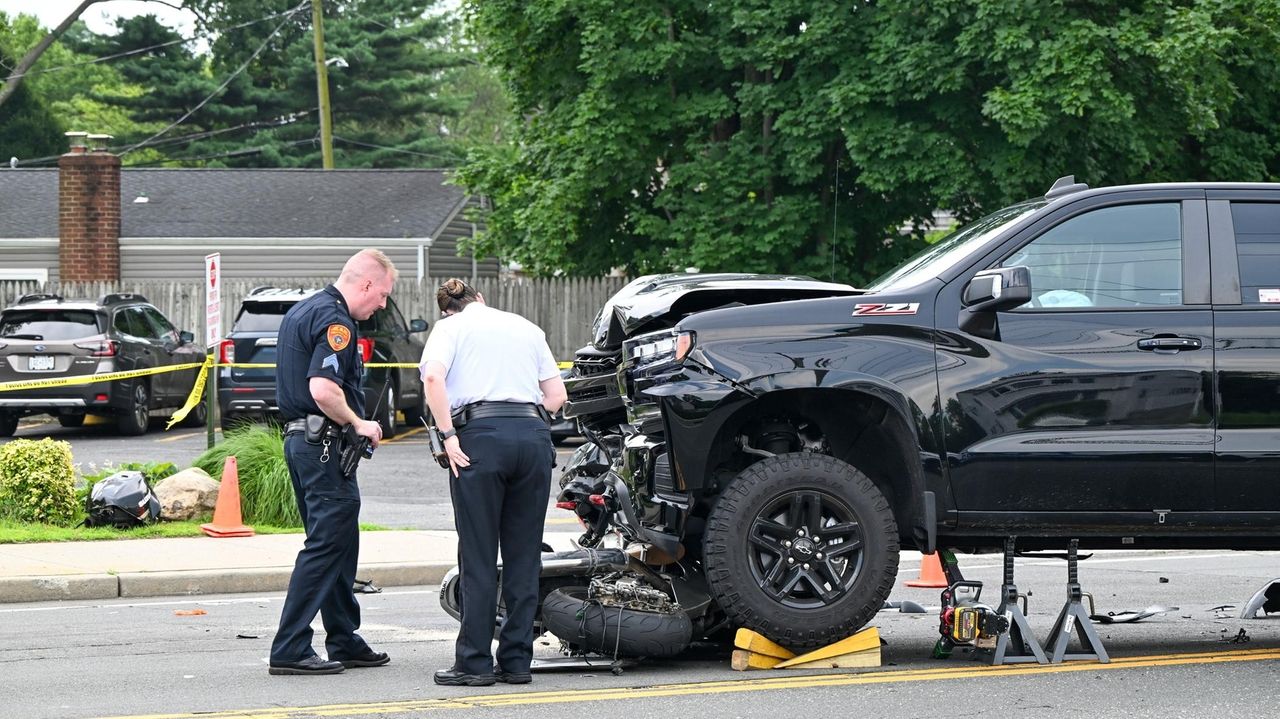 Robert Buerkle, 17, of West Babylon, killed in collision with pickup truck in Babylon - Newsday
