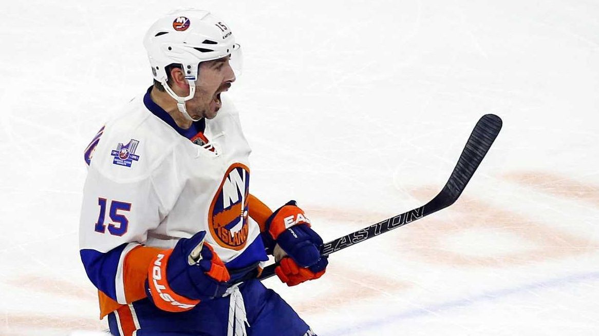 Cal Clutterbuck’s two goals salvage a win for Islanders - Newsday