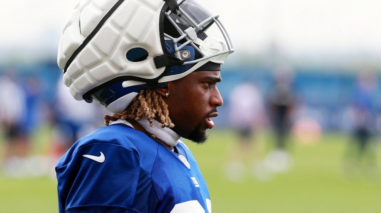 Giants' Gray groomed to be running back - Newsday