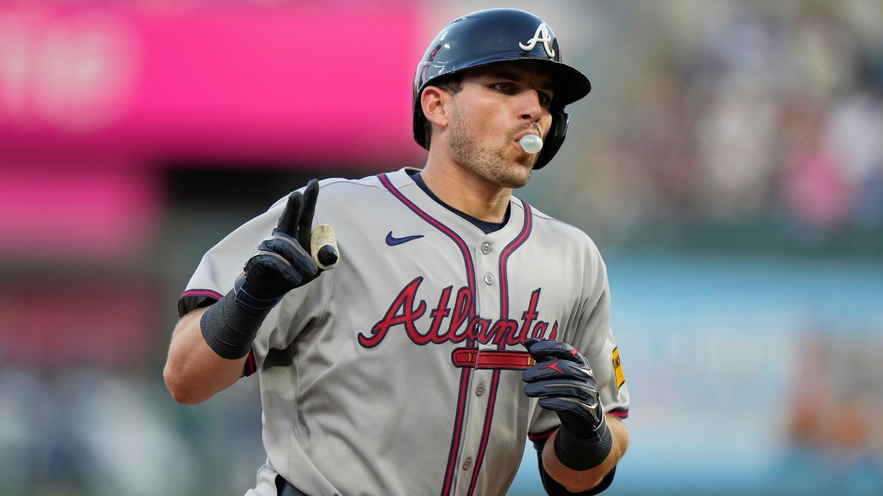 Braves third baseman Austin Riley's injury-shortened season ends ...