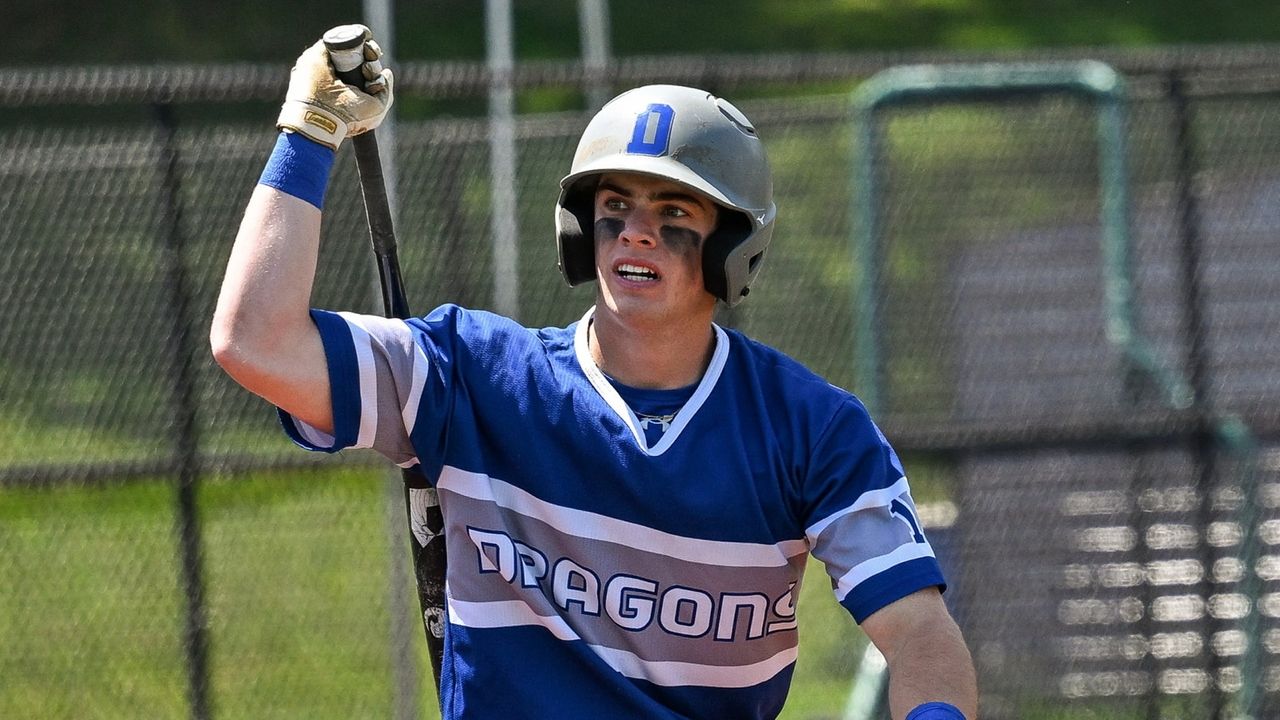 Division centerfielder Matt Bolton named Don Lang Diamond Award winner ...