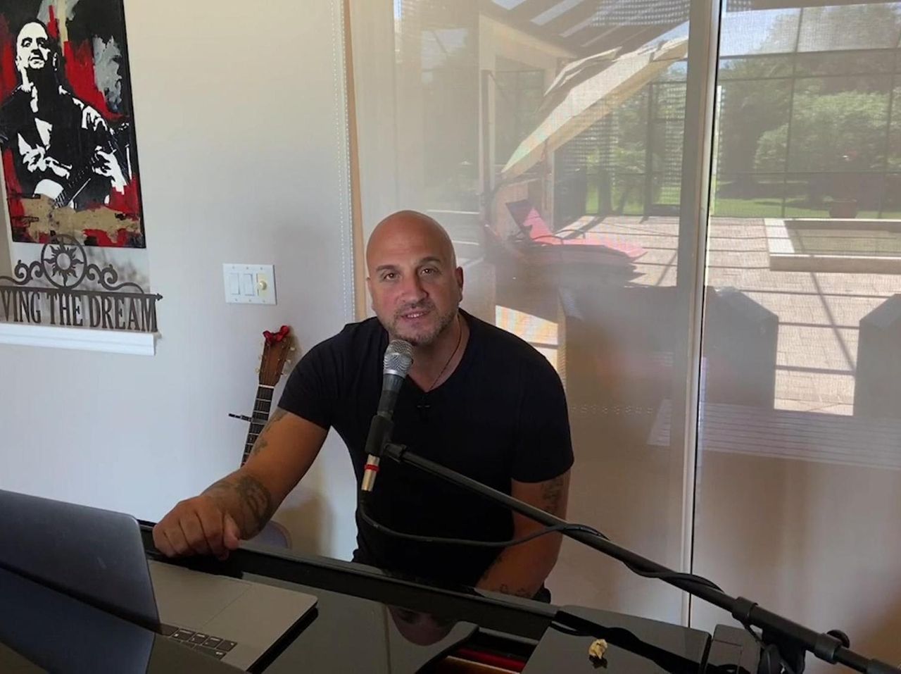 Michael DelGuidice to perform on Billy Joel's Facebook page - Newsday