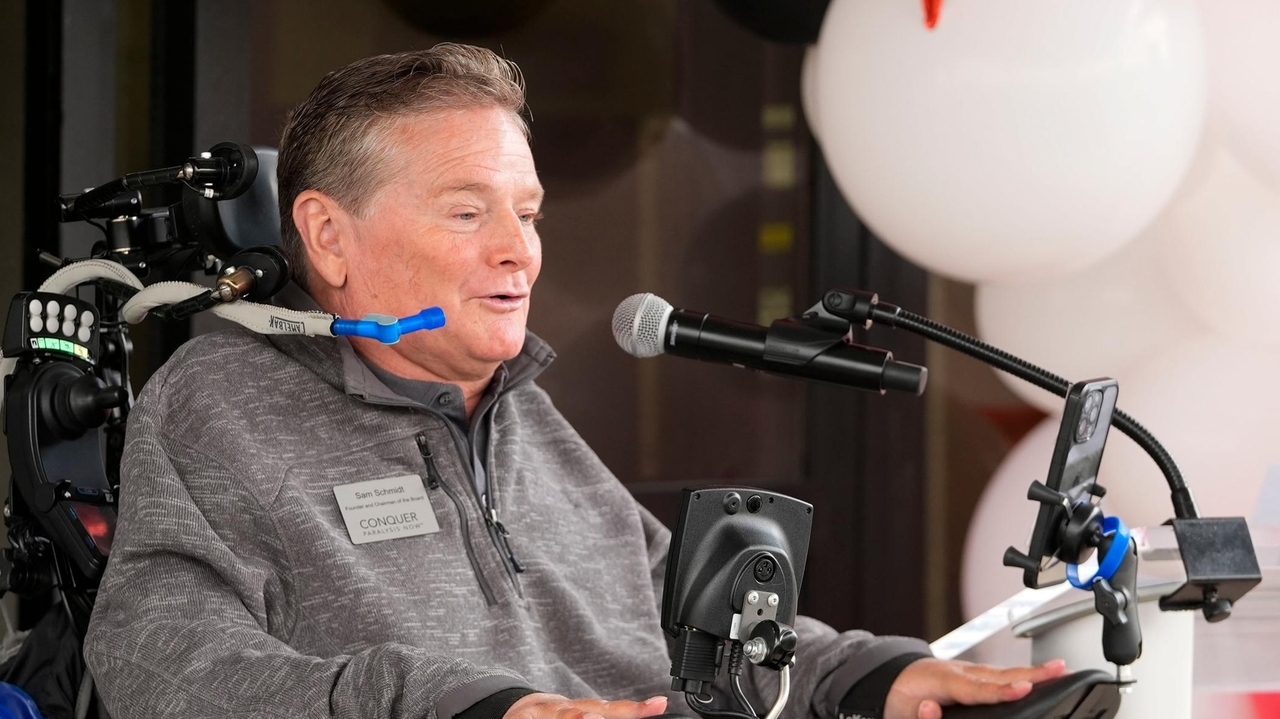 Sam Schmidt opens paralysis center in Indianapolis to rehabilitate ...