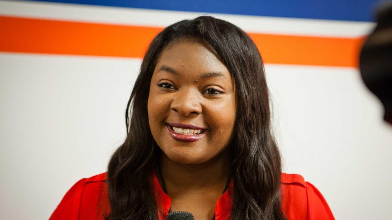 'American Idol' Candice Glover at Nassau Coliseum on first tour - Newsday