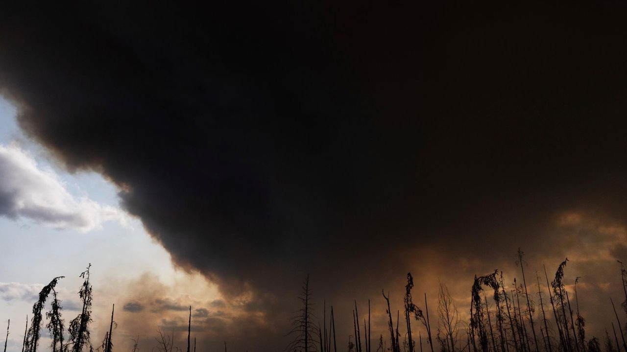 Air quality worsens in eastern US as Canadian wildfire smoke hangs over ...