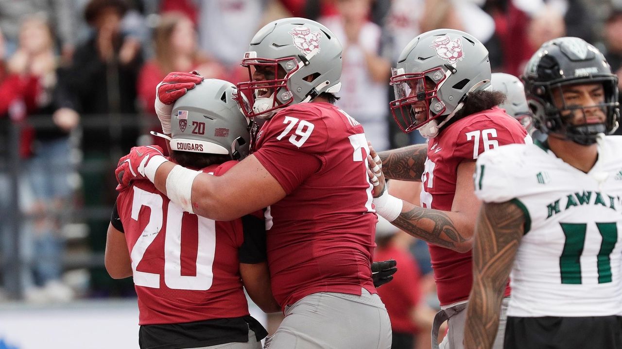 Mateer has 5 TDs, Washington State becomes bowl eligible with 42-10 win ...