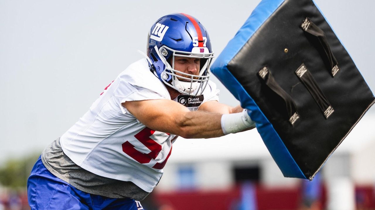 Vikings claim linebacker Ryan Connelly off waivers after Giants cut him ...