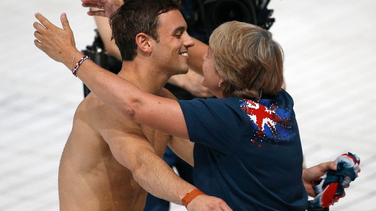 Tom Daley's 'trailblazer' diving coach leaving Britain's aquatics ...