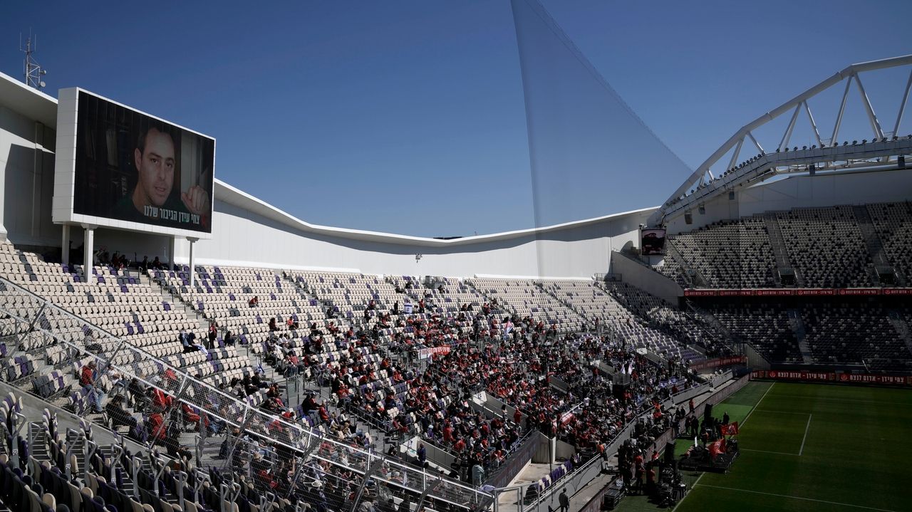Mourners bury one of the last hostages released from Gaza as talks ...