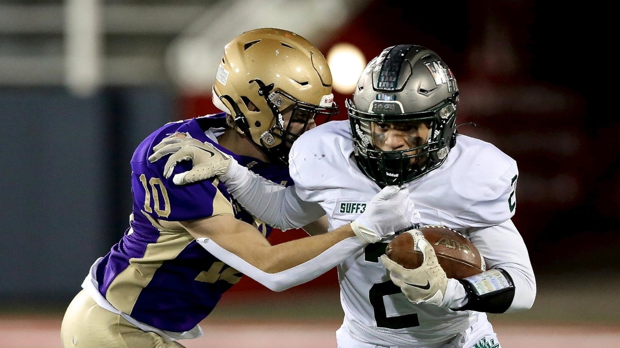 Suffolk Div. III football final: Sayville vs. Westhampton - Newsday
