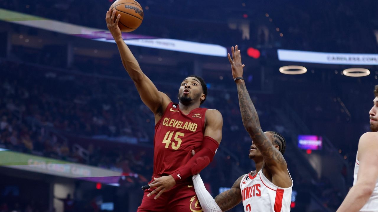 Cavaliers clinch playoff spot with 108-91 win over Rockets - Newsday