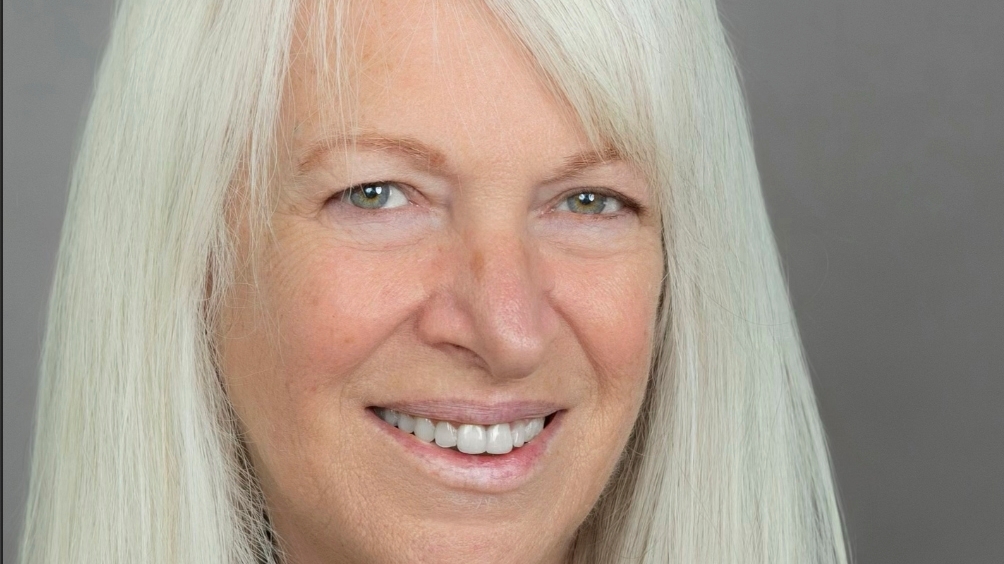 Two more LA Times editorial board members resign after the paper ...