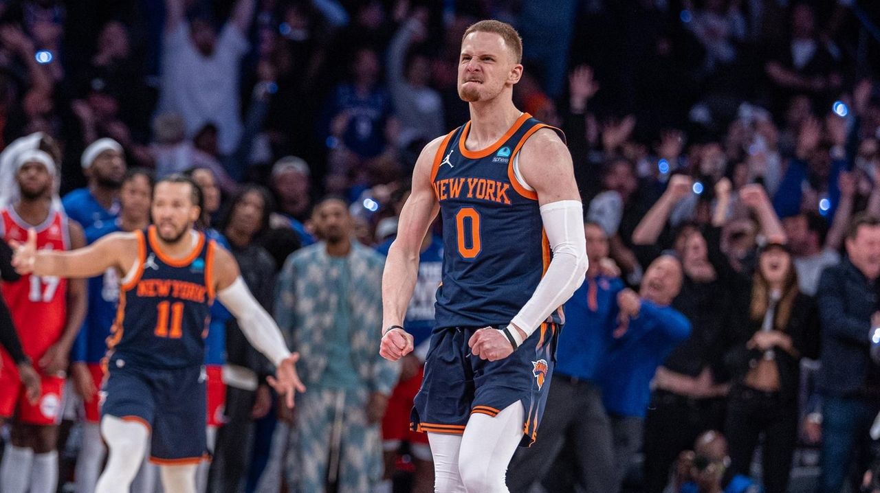 Knicks score eight points in final 27.4 seconds to take 2-0 lead over ...