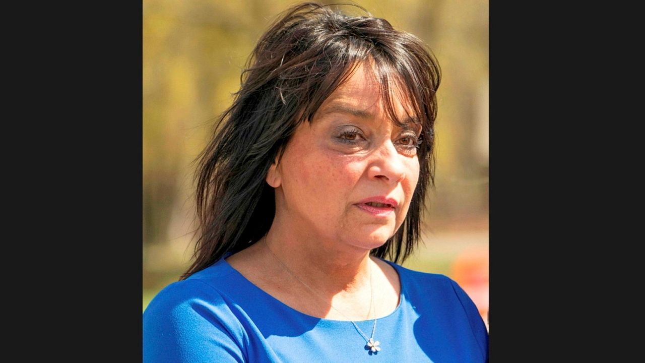 Linda Mangano, ex-Nassau first lady, begins prison sentence - Newsday