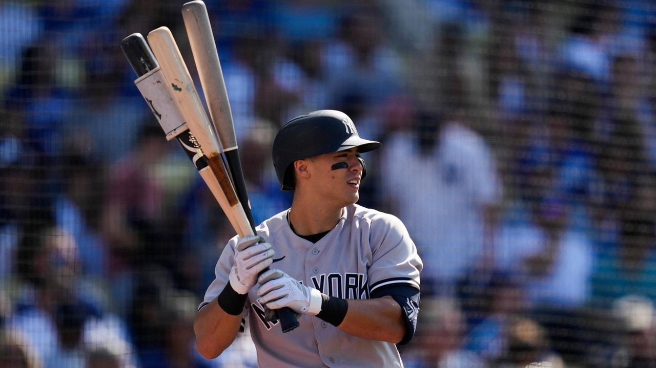 How Yankees rookie Anthony Volpe carries himself impresses Aaron Judge ...